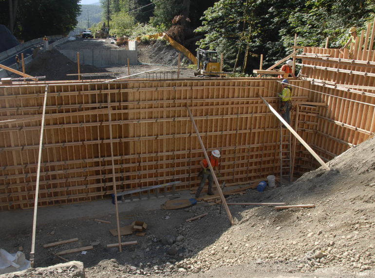 Hedrick Creek Fish Barrier | Strider Construction